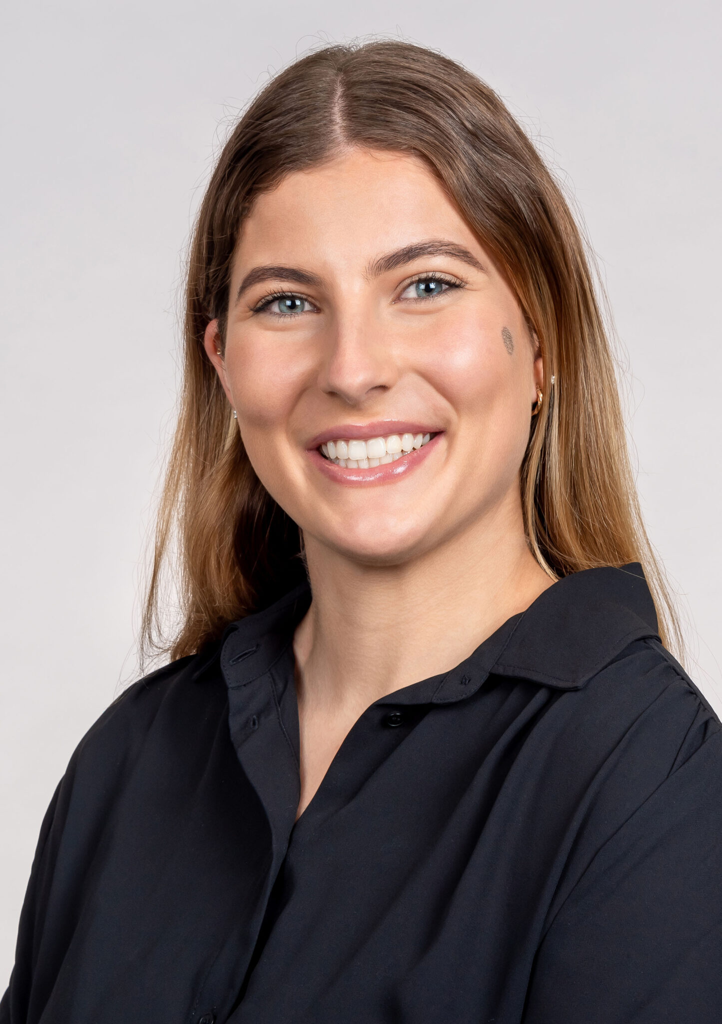 Our staff - Surgical Outcomes Research Centre (SOuRCe)